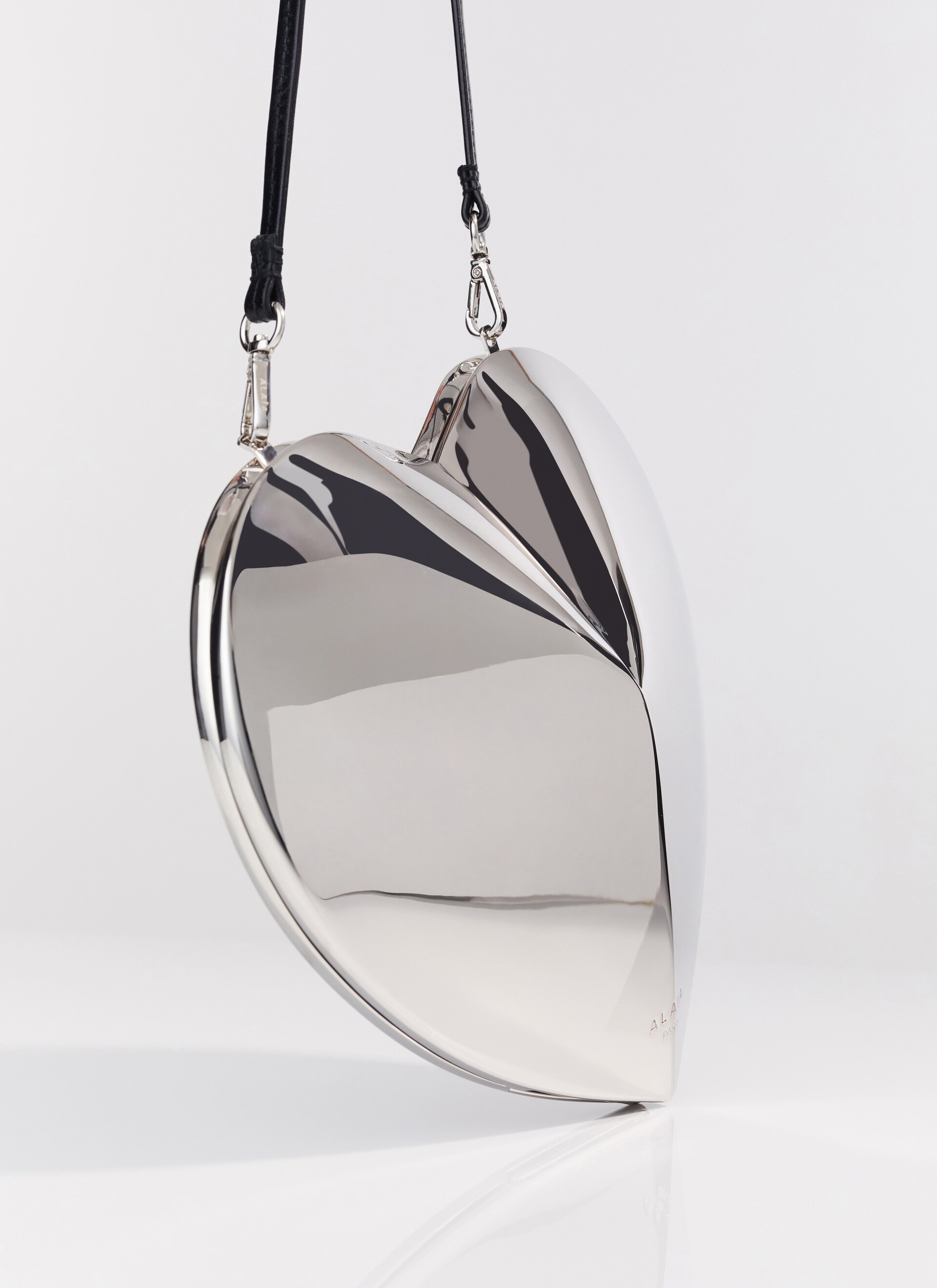 ALAÏA Women's Designer Bags | ALAÏA US