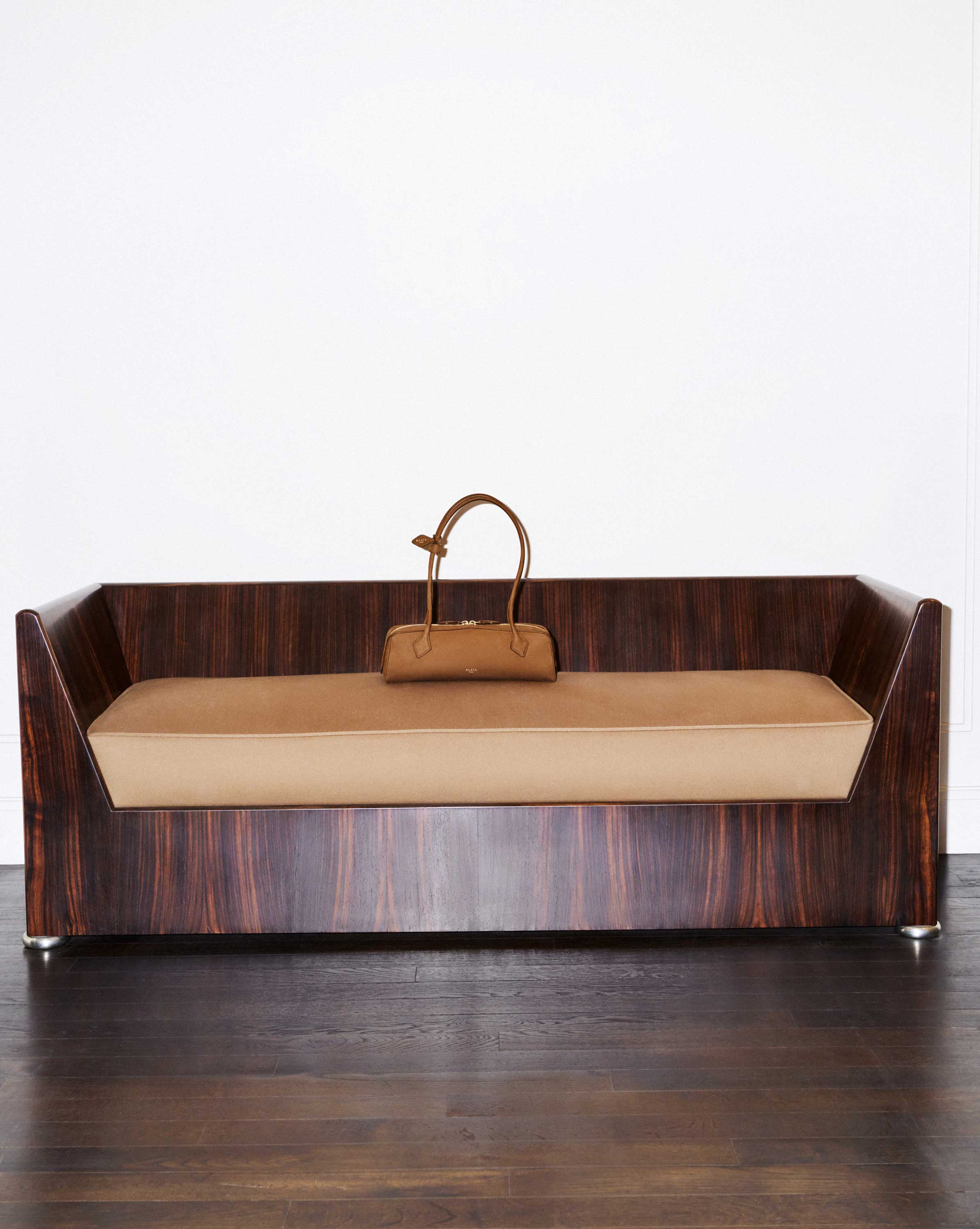 Alaïa x Design Galleries | Dialogue 3 by Pieter Mulier | ALAÏA GE